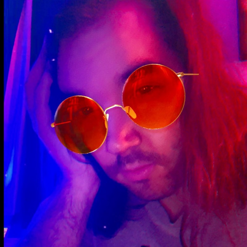 tallwerewolf (@tallwerewolf) | Snapchat Stories, Spotlight & Lenses