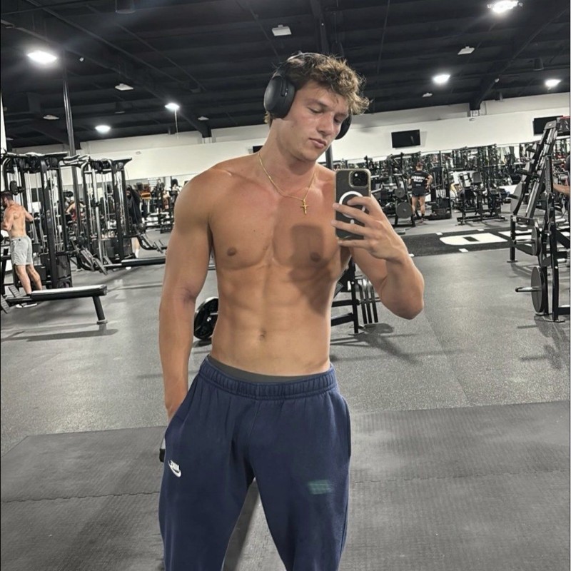 Tanner Wick (@tanner_wick05) | Snapchat Stories, Spotlight & Lenses