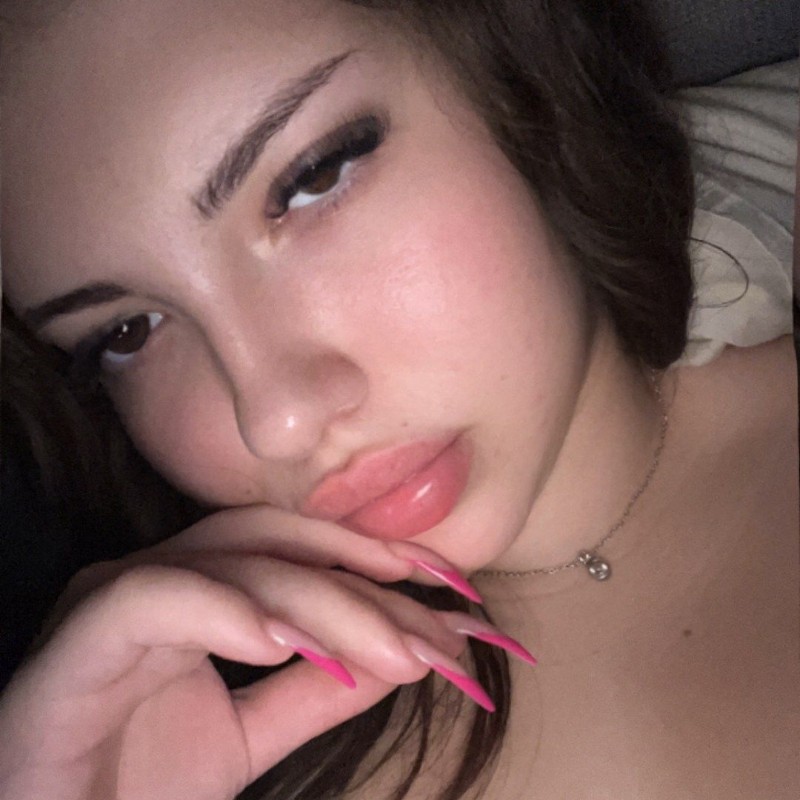 Tara (@tar1caa) | Snapchat Stories, Spotlight & Lenses