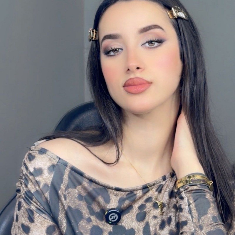 تارا (@tara_rouu) | Snapchat Stories, Spotlight & Lenses