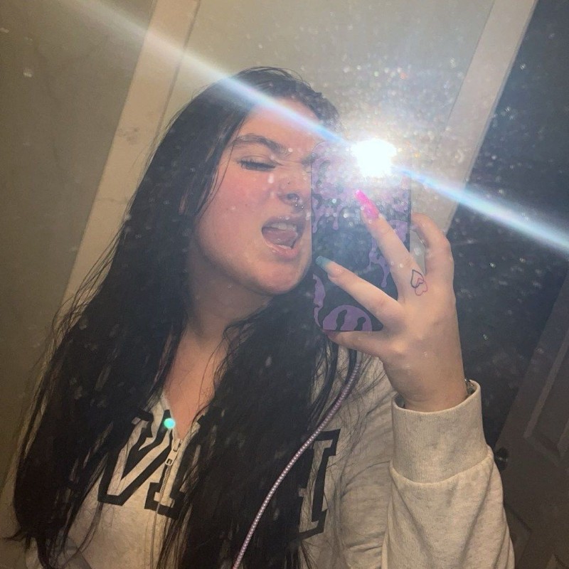 💍𝓑𝓮𝓬𝓬𝓪 💍 (@tattooaddict) | Snapchat Stories, Spotlight & Lenses