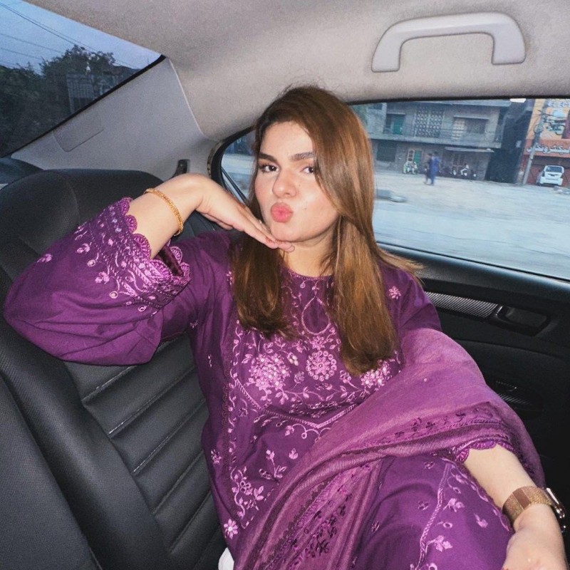 Tayeba (fooodie girl)👑 (@tayeba71) | Snapchat Stories, Spotlight & Lenses