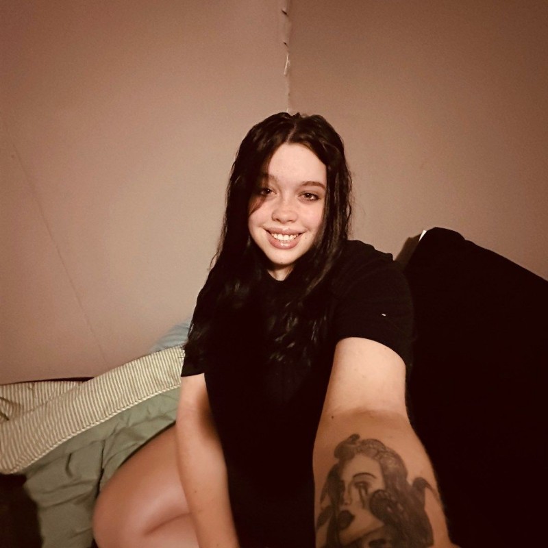 𝓽𝓪𝔂𝓵𝓸𝓻 (@taylor.46x) | Snapchat Stories, Spotlight & Lenses