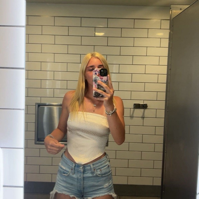 Tay ️‍🔥 ️‍🔥 (@taylor_allred21) | Snapchat Stories, Spotlight & Lenses