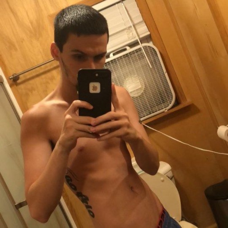 The real batman (@taylorgames94) | Snapchat Storys, Spotlight und Linsen