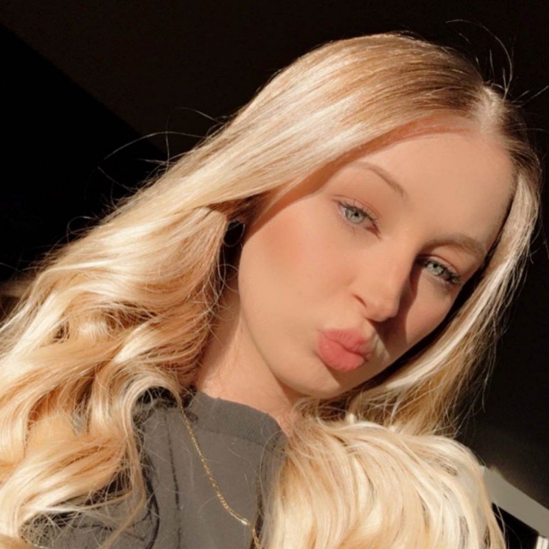 Taylor 🩵 (@taytay_1410) | Snapchat Stories, Spotlight & Lenses