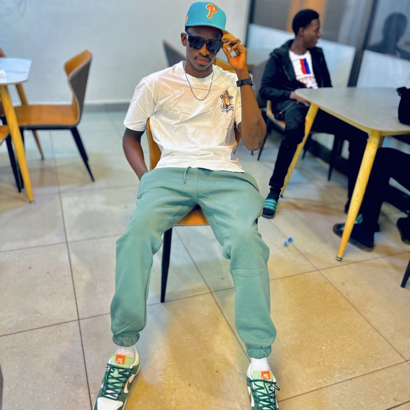 Bouri Daou (@tchelo-25) | Snapchat Stories, Spotlight & Lenses