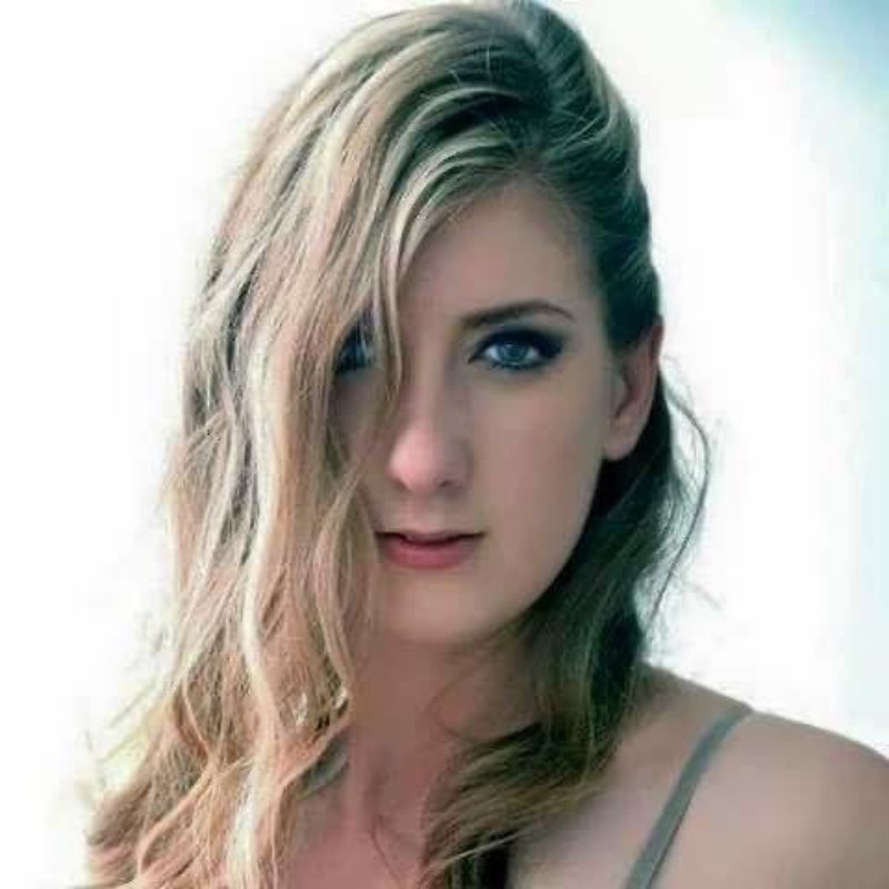 Hendricks ⭐️(@teamhendricks) | เรื่องราว Snapchat ตลอดจน Spotlight และเลนส์