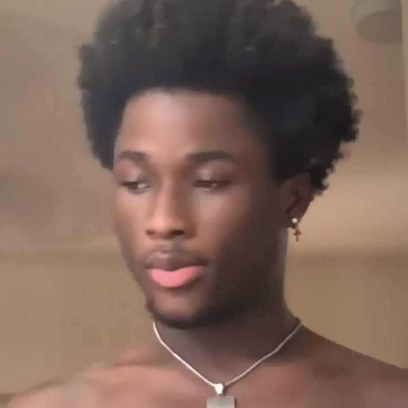 TEDDY (@teddybr0wn) | Snapchat Stories, Spotlight & Lenses