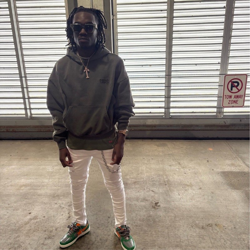 Tee Obeezy (@teeobeezy) | Snapchat Verhalen, Spotlight en Lenzen
