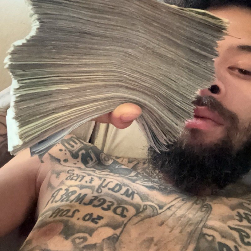 Teezy Texako(@teezytexako) | เรื่องราว Snapchat ตลอดจน Spotlight และเลนส์