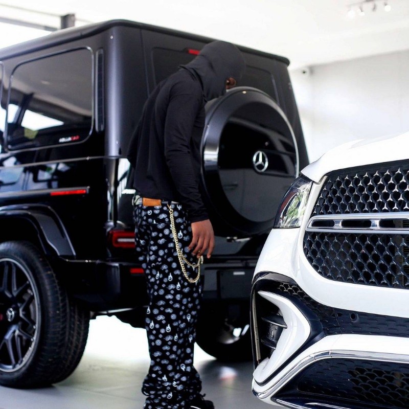 Tems (@tems.fpg) | Snapchat Stories, Spotlight & Lenses