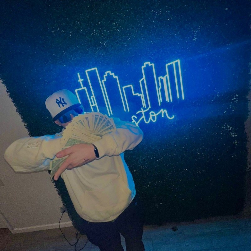 Joaquin “JV17” (@thatguy_joaquin) | Snapchat Stories, Spotlight & Lenses