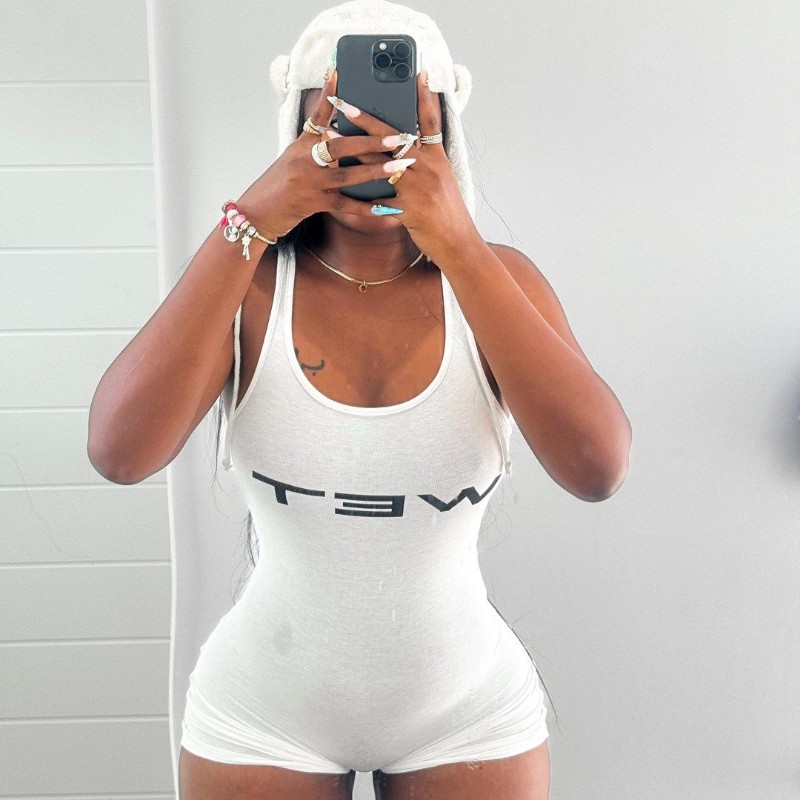 Anne Chantelle (@the.bossette) | Snapchat Stories, Spotlight & Lenses