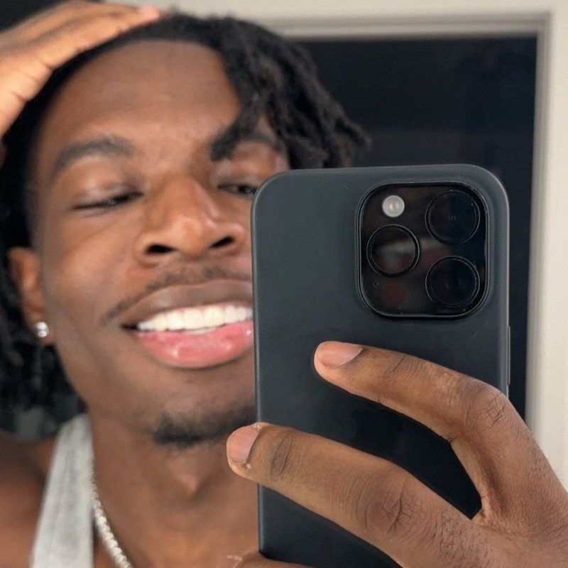 andre (@theandrecastle) | Snapchat Stories, Spotlight & Lenses