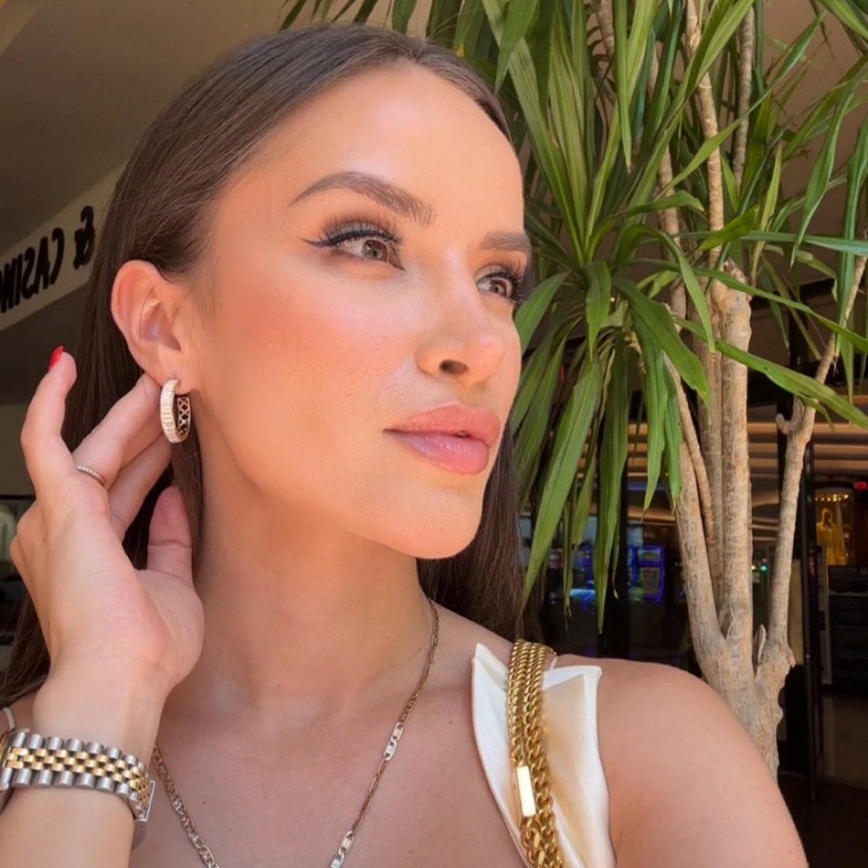 Dr. Daisy Sanchez, MD (@thedaisysanchez) | Snapchat Stories, Spotlight ...