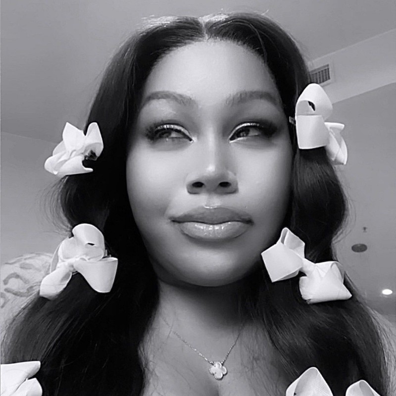 Bri (@theebribaddie) | Snapchat Stories, Spotlight & Lenses