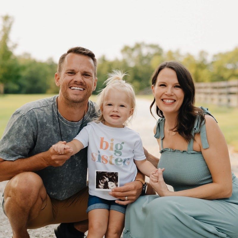 The Flom Family (@theflomfamilyy) | Snapchat Stories, Spotlight & Lenses