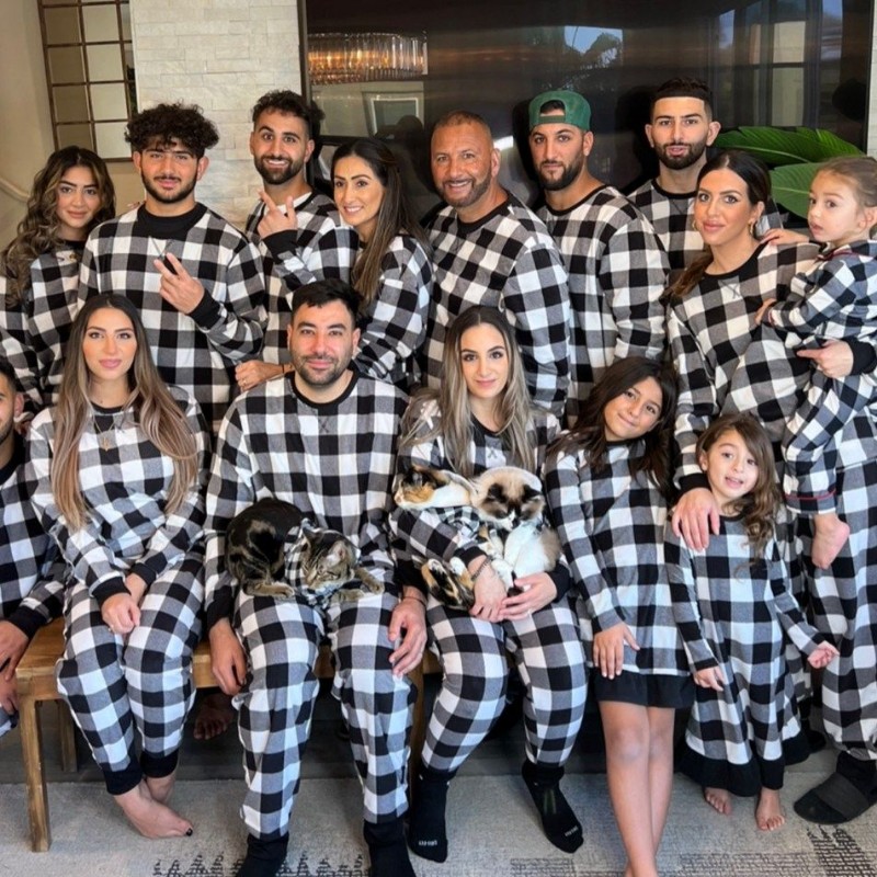 The Furrha Family (@thefurrhafamily) | Snapchat Stories, Spotlight & Lenses