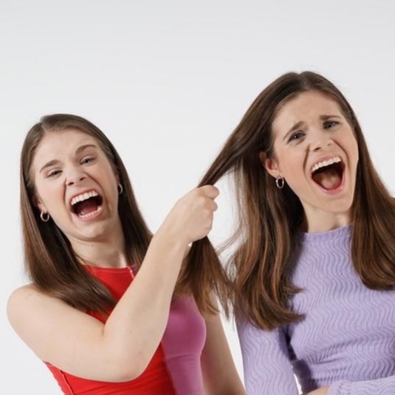 Carine & Frances (@thegilberttwin) | Snapchat Stories, Spotlight & Lenses