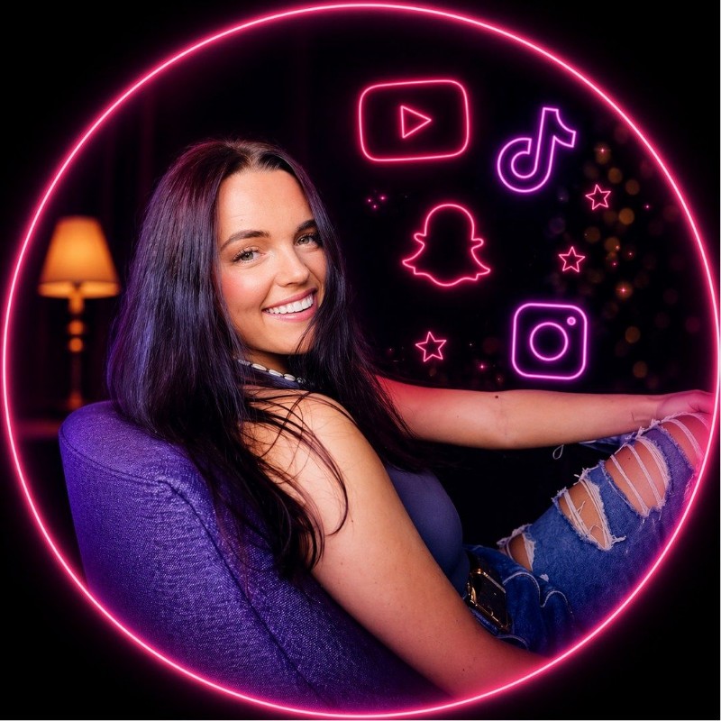 Madilynn Cameron (@themadivlog) | Snapchat Stories, Spotlight & Lenses