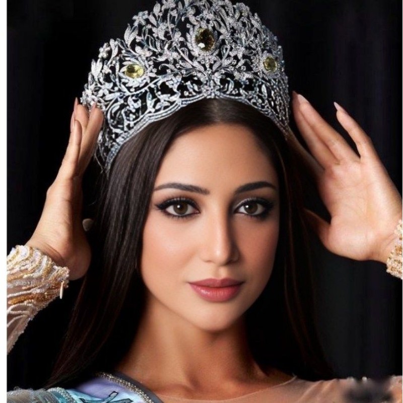 MiMi In Dubai 🇦🇪 (@themimi_h) | Snapchat Stories, Spotlight & Lenses