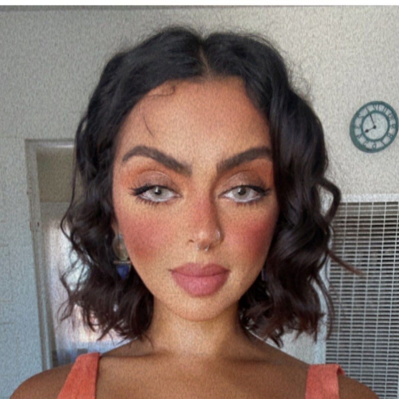 Ishraq🌞 إشراق (@theonly_ish) | Snapchat Stories, Spotlight & Lenses