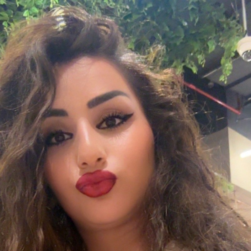 SiNUra (@thesyrian7) | Snapchat Stories, Spotlight & Lenses