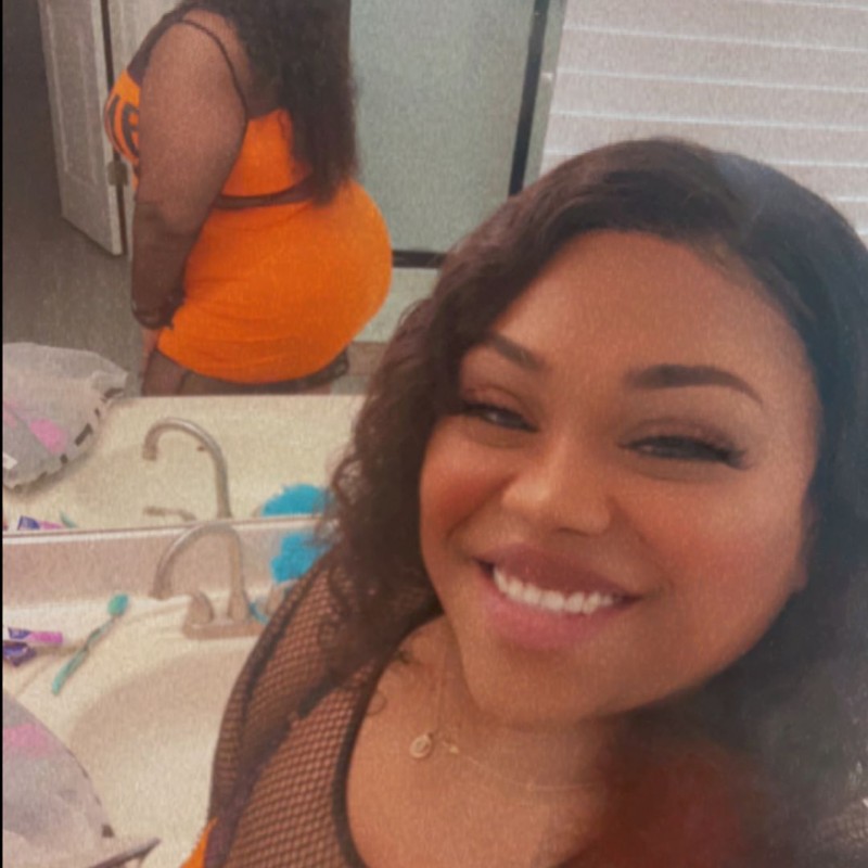 Thickie_Nikkiii 💋💋💋 (@thickienikkiii) | Snapchat Stories, Spotlight ...