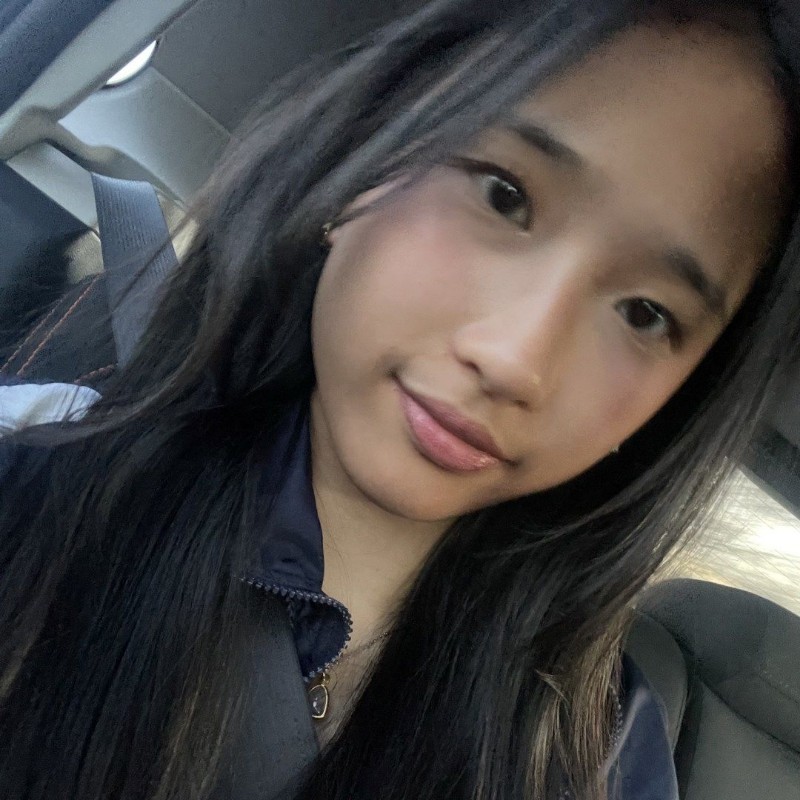 thiraya chokvanichaya (@thirayaaa) | Snapchat Stories, Spotlight & Lenses