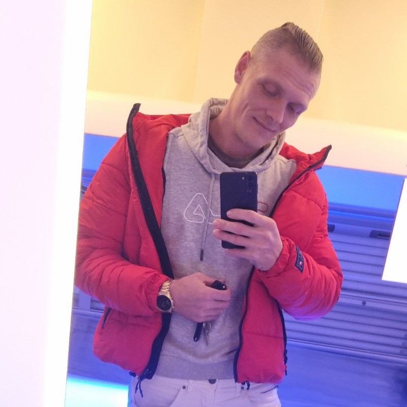 Thomas (@thom4794) | Snapchat Stories, Spotlight & Lenses