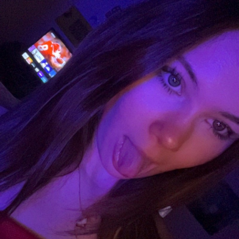 Tia Rafalke (@tia_raf) | Snapchat Stories, Spotlight & Lenses