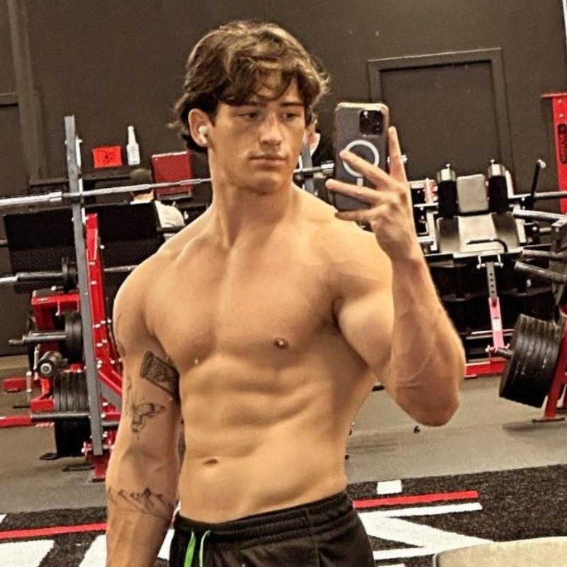 Tiger Conniff (@tiger.conniff) | Snapchat Stories, Spotlight & Lenses