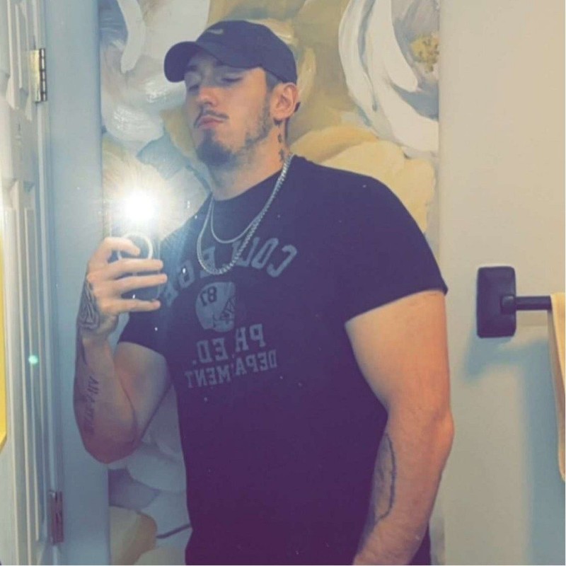 Mountain Mike (@titanmike) | Snapchat Stories, Spotlight & Lenses