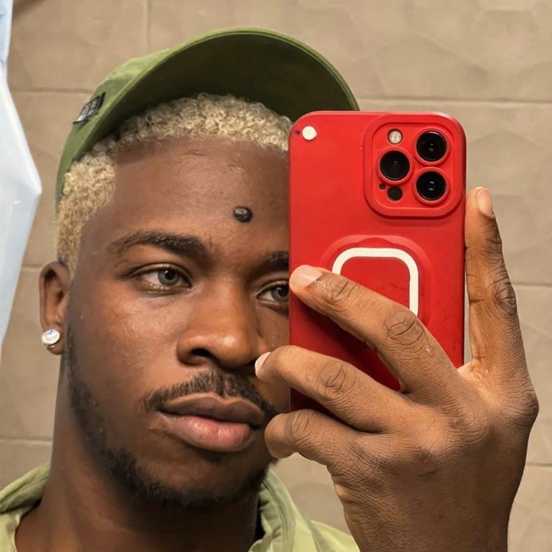 HIGH MAINTENANCE 👑 (@tlplagos) | Snapchat Stories, Spotlight & Lenses