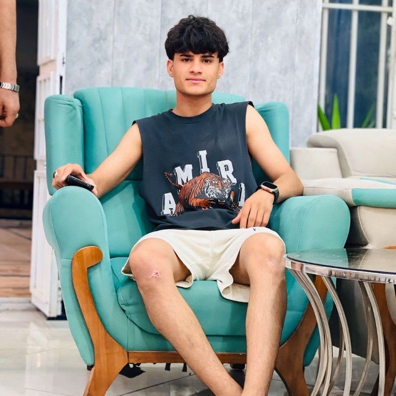 مثنى واثق (@tno_2003) | Snapchat Stories, Spotlight & Lenses