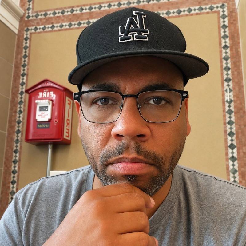 Tony (@tonyfranklin13) | Snapchat Stories, Spotlight & Lenses