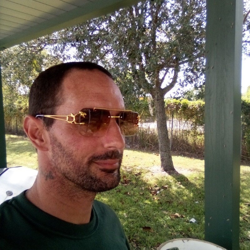 Tony Harlow (@tonyharlow) | Snapchat Stories, Spotlight & Lenses