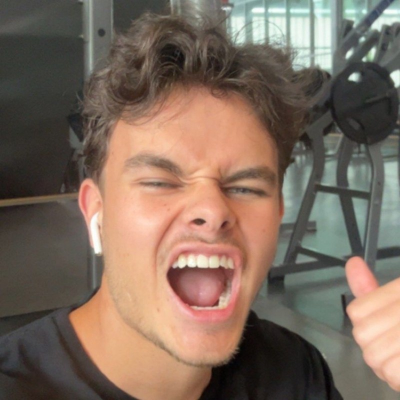 Tony L (@tonylisenkoo) | Snapchat Stories, Spotlight & Lenses