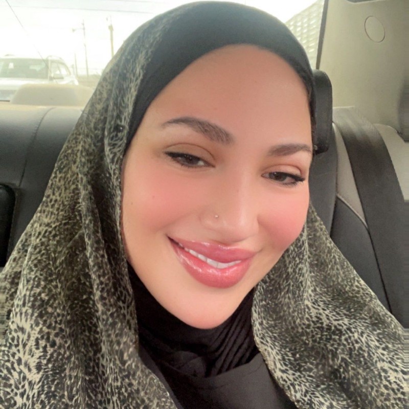 Tova Wata (@tova_wata) | Snapchat Stories, Spotlight & Lenses