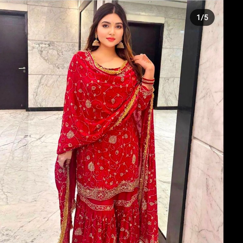 Mansi (@traditional_out) | Snapchat Stories, Spotlight & Lenses