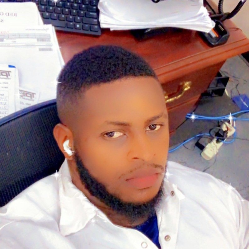 Frank (@tresor_mukuba) | Snapchat Stories, Spotlight & Lenses