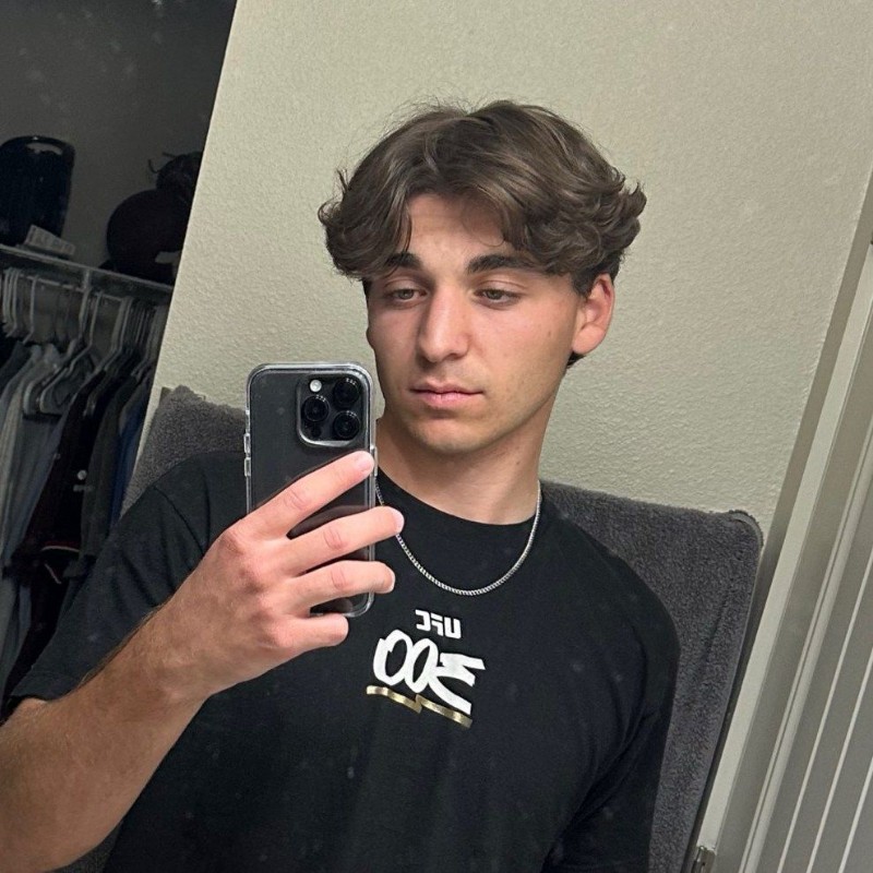 Trevor Collins (@trevorcollins26) | Snapchat Stories, Spotlight & Lenses