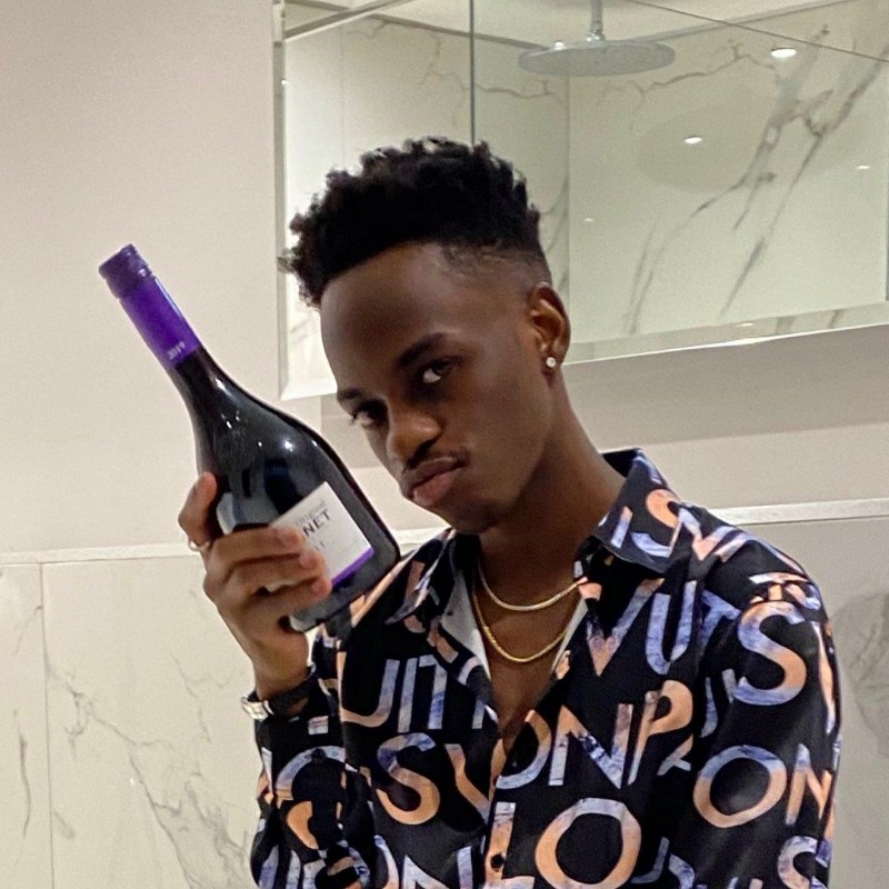 Trevor Theodore🇺🇬 (@trevortheodore) | Snapchat Stories, Spotlight & Lenses