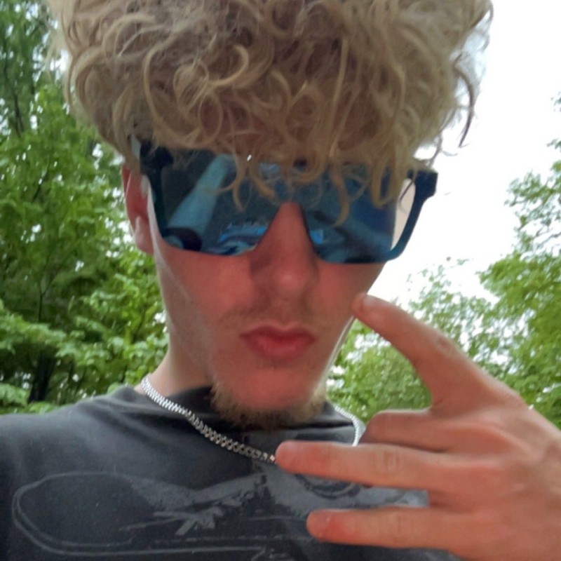 Tristan Wallwork (@tristanwallwork) | Snapchat Stories, Spotlight & Lenses