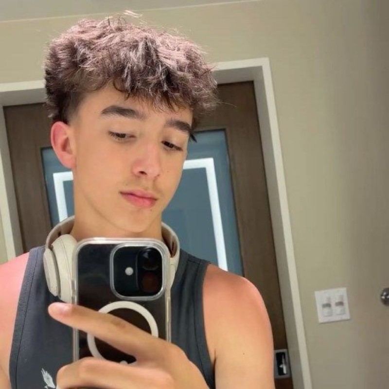 Tristian Teller (@tristian_teller) | Snapchat Stories, Spotlight & Lenses