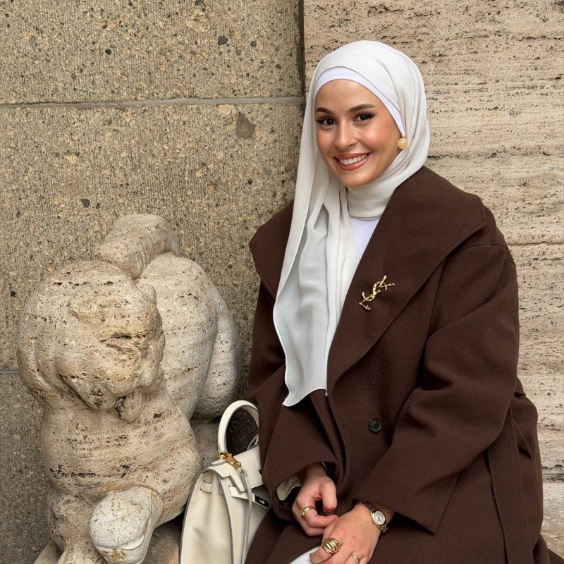 Tugba (@tugbakr43) | Snapchat Stories, Spotlight & Lenses