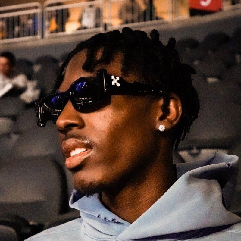 Ian Bellinger (@tussalty) | Snapchat Stories, Spotlight & Lenses