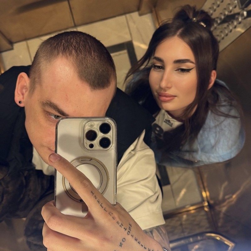 Lisa Stas (@two2latte) | Snapchat Stories, Spotlight & Lenses