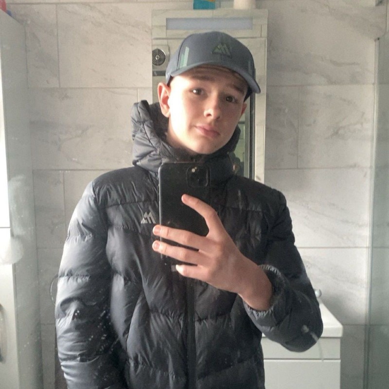 Tyler (@tyler239945) | Snapchat-Stories, Spotlight och linser